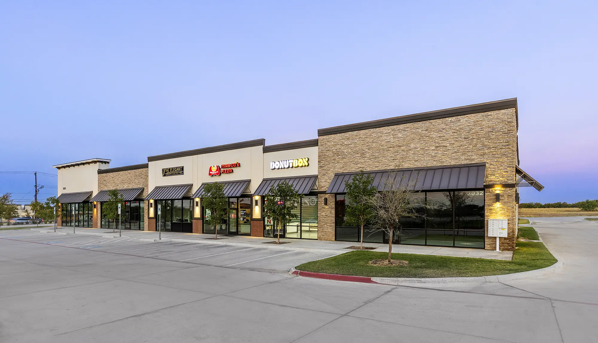 Oak Point Retail Center | Scott + Reid